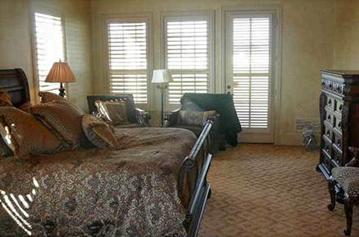 Stately Manor Home Plan (Floor Plan) - Luxe Dreamer