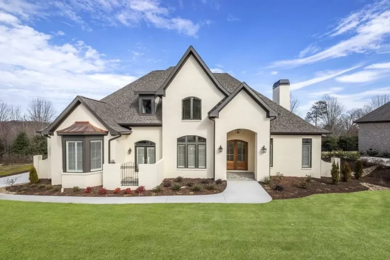 French Country - Luxe Dreamer