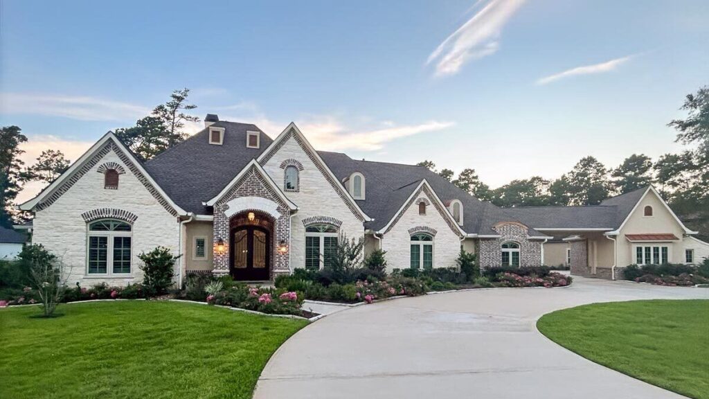 Grand European Manor Home (Floor Plan) - Luxe Dreamer